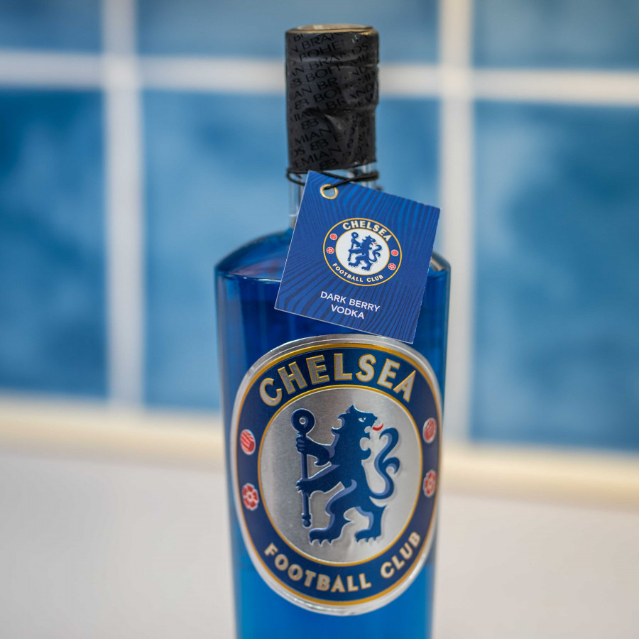 Chelsea FC - Dark Berry Flavoured Vodka | Cazaar